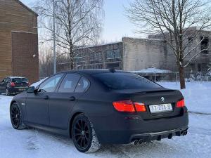 Zils BMW 520 2012 Trakai, ar dzinēja tilpumu 2.00 L un nobraukumu 288 tūkst. km par 8800 €, foto 4 vietnē AUTOMOTO.COM.LV