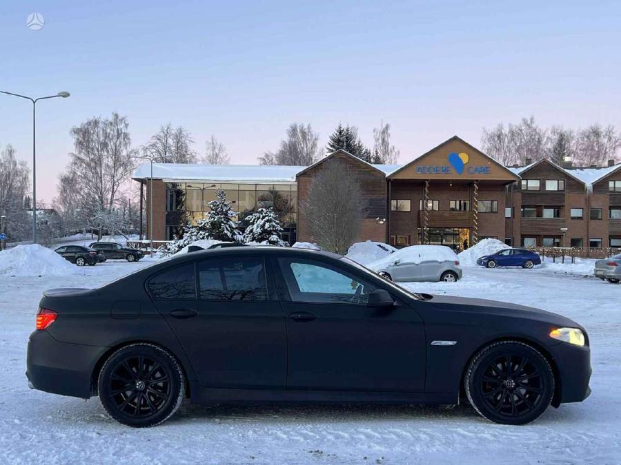Zils BMW 520 2012 Trakai, ar dzinēja tilpumu 2.00 L un nobraukumu 288 tūkst. km par 8800 €, foto 8 vietnē AUTOMOTO.COM.LV
