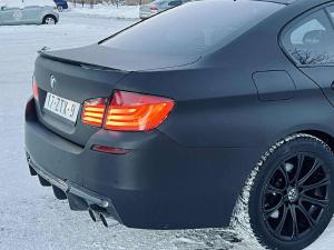 Zils BMW 520 2012 Trakai, ar dzinēja tilpumu 2.00 L un nobraukumu 288 tūkst. km par 8800 €, foto 9 vietnē AUTOMOTO.COM.LV