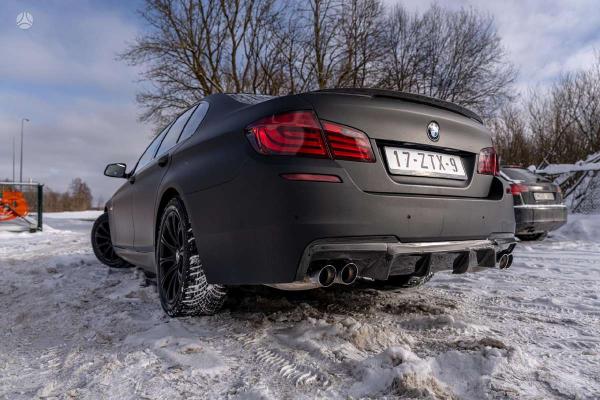 Blue BMW 520 2012 in Trakai, with an engine capacity of 2.00 L and mileage of 288 thousand km for 8699 €, photo 8 on AUTOMOTO.COM.LV