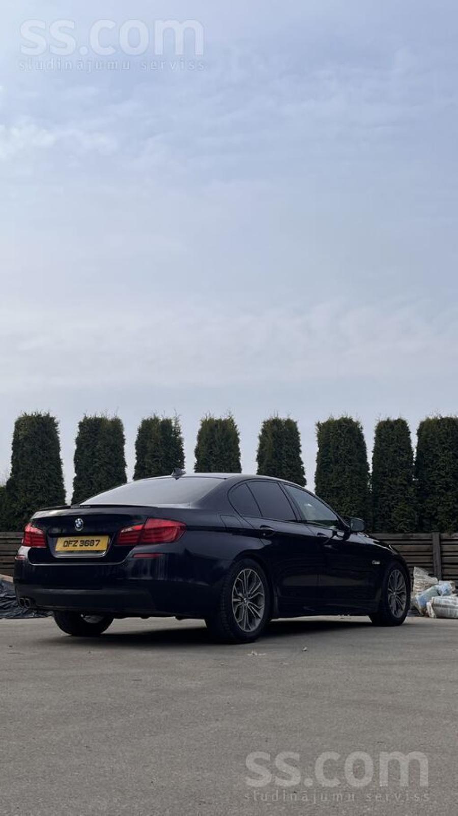 Blue BMW 520 2012 in Riga, with an engine capacity of 2.00 L and mileage of 280 thousand km for 4000 €, photo 5 on AUTOMOTO.COM.LV