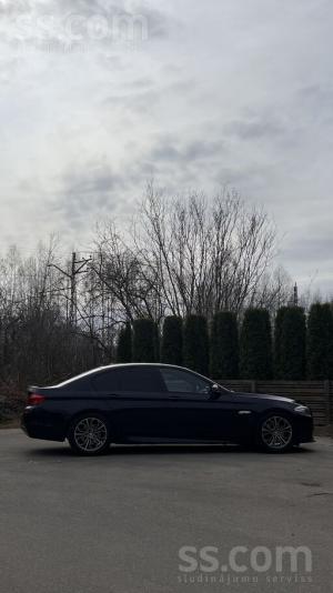 Blue BMW 520 2012 in Riga, with an engine capacity of 2.00 L and mileage of 280 thousand km for 4000 €, photo 7 on AUTOMOTO.COM.LV