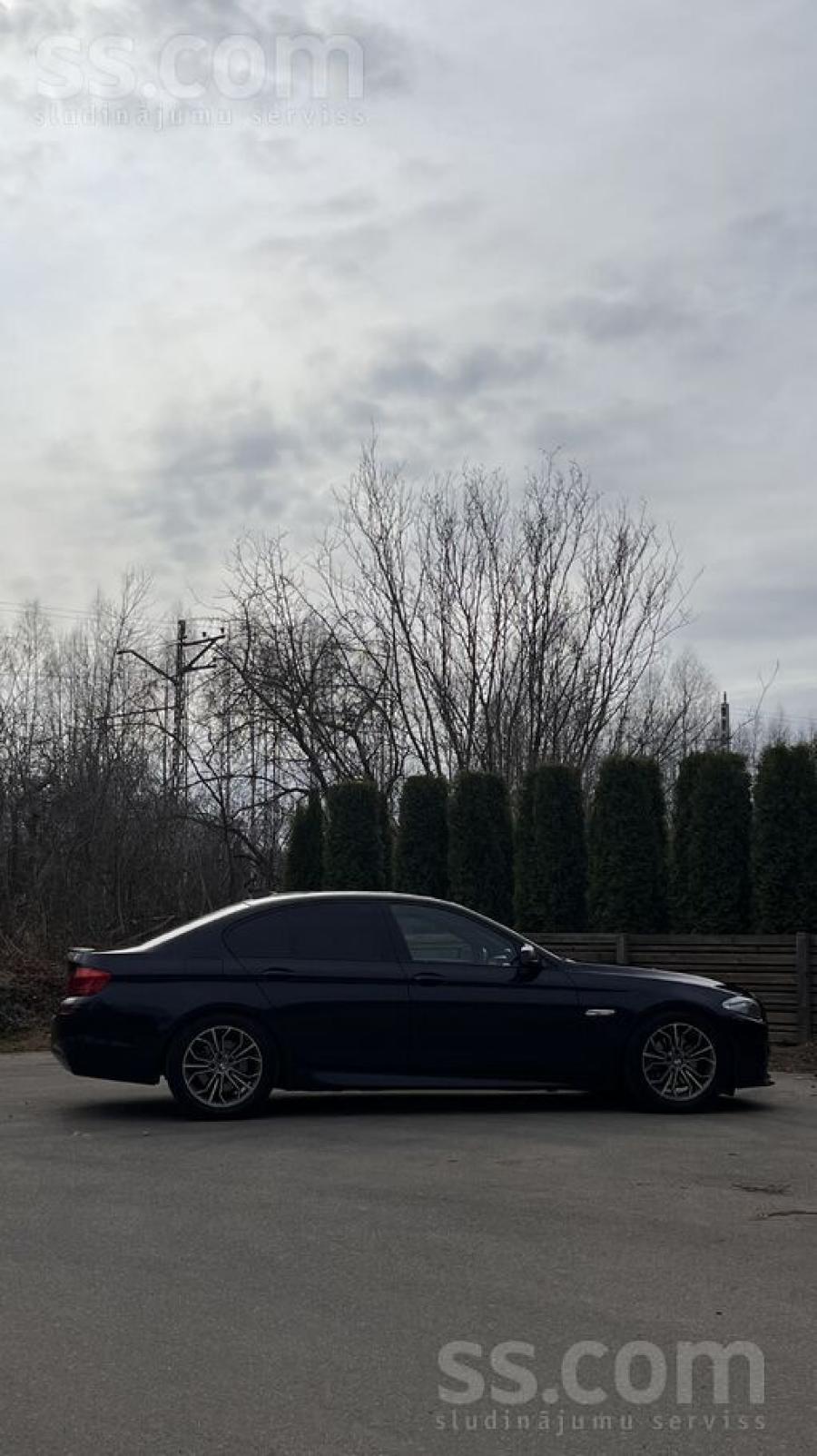 Blue BMW 520 2012 in Riga, with an engine capacity of 2.00 L and mileage of 280 thousand km for 4000 €, photo 7 on AUTOMOTO.COM.LV