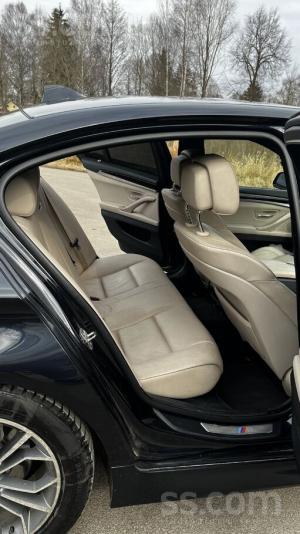 Blue BMW 520 2012 in Riga, with an engine capacity of 2.00 L and mileage of 280 thousand km for 4000 €, photo 9 on AUTOMOTO.COM.LV