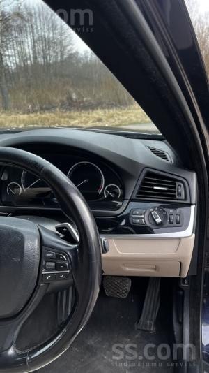 Blue BMW 520 2012 in Riga, with an engine capacity of 2.00 L and mileage of 280 thousand km for 4000 €, photo 12 on AUTOMOTO.COM.LV