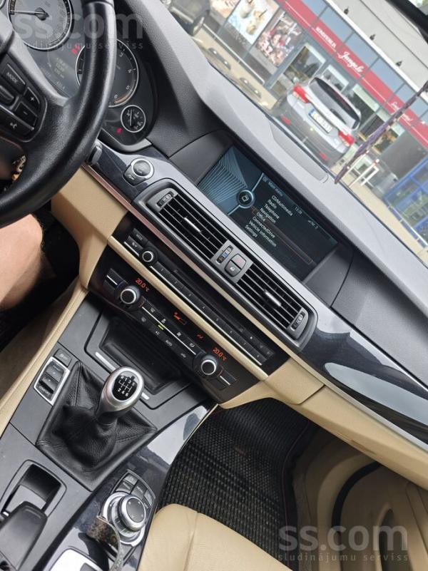 Zils BMW 520 2012 Gulbene, ar dzinēja tilpumu 2.00 L un nobraukumu 233 tūkst. km par 9995 €, foto 8 vietnē AUTOMOTO.COM.LV