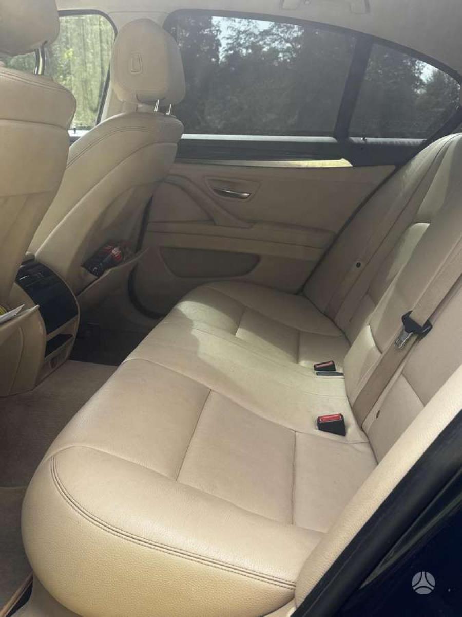 Zils BMW 520 2013 Viļņa, ar dzinēja tilpumu 2.00 L un nobraukumu 332 tūkst. km par 10200 €, foto 7 vietnē AUTOMOTO.COM.LV