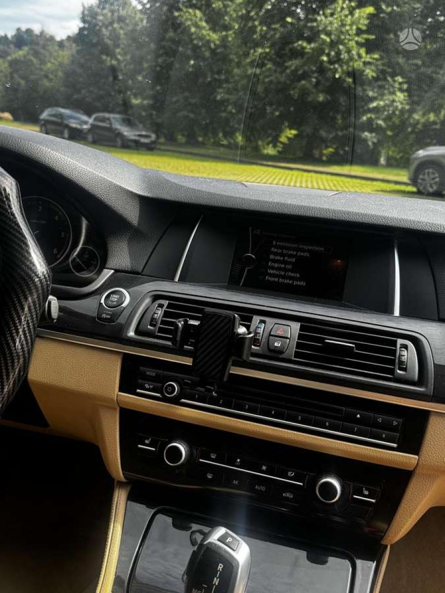 Zils BMW 520 2013 Viļņa, ar dzinēja tilpumu 2.00 L un nobraukumu 332 tūkst. km par 10200 €, foto 12 vietnē AUTOMOTO.COM.LV
