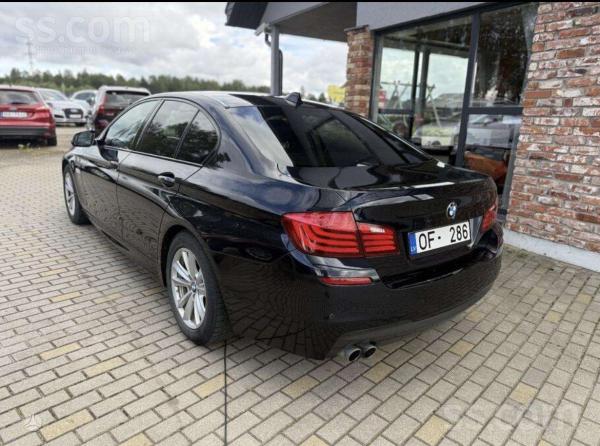 Zils BMW 520 2013 Talsi, ar dzinēja tilpumu 2.00 L un nobraukumu 275 tūkst. km par 11000 €, foto 4 vietnē AUTOMOTO.COM.LV