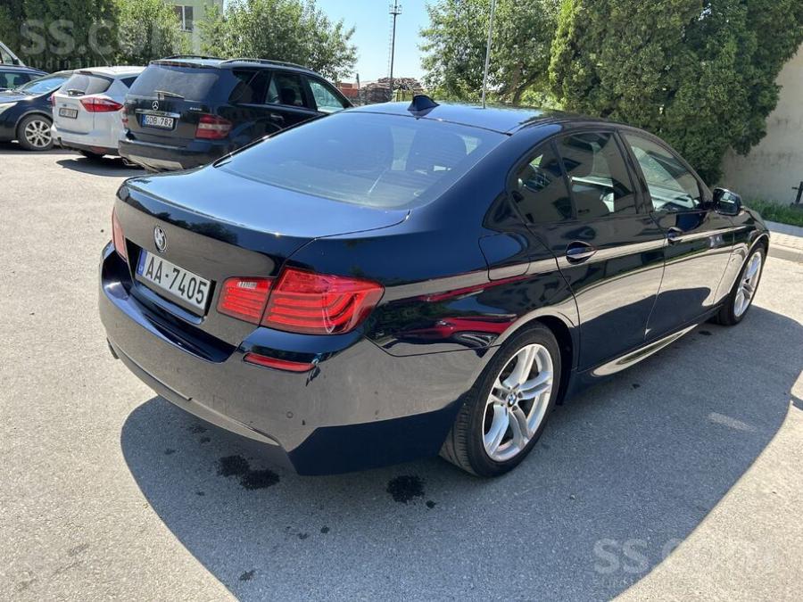 Zils BMW 520 2014 Talsi, ar dzinēja tilpumu 2.00 L un nobraukumu 264 tūkst. km par 12000 €, foto 4 vietnē AUTOMOTO.COM.LV