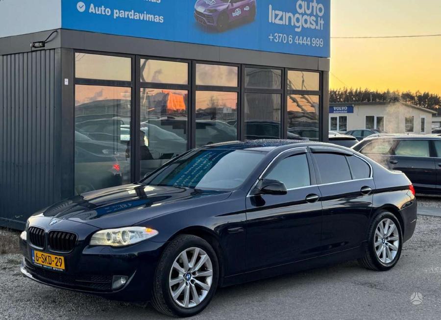 Blue BMW 520 2014 in Vilnius, with an engine capacity of 2.00 L and mileage of 227 thousand km for 8650 €, photo 2 on AUTOMOTO.COM.LV