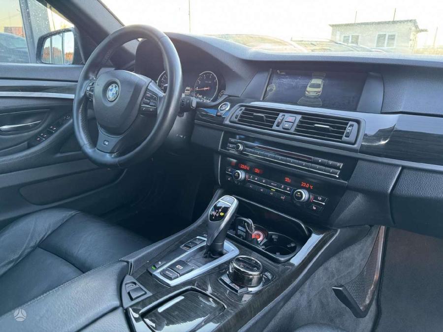Blue BMW 520 2014 in Vilnius, with an engine capacity of 2.00 L and mileage of 227 thousand km for 8650 €, photo 10 on AUTOMOTO.COM.LV