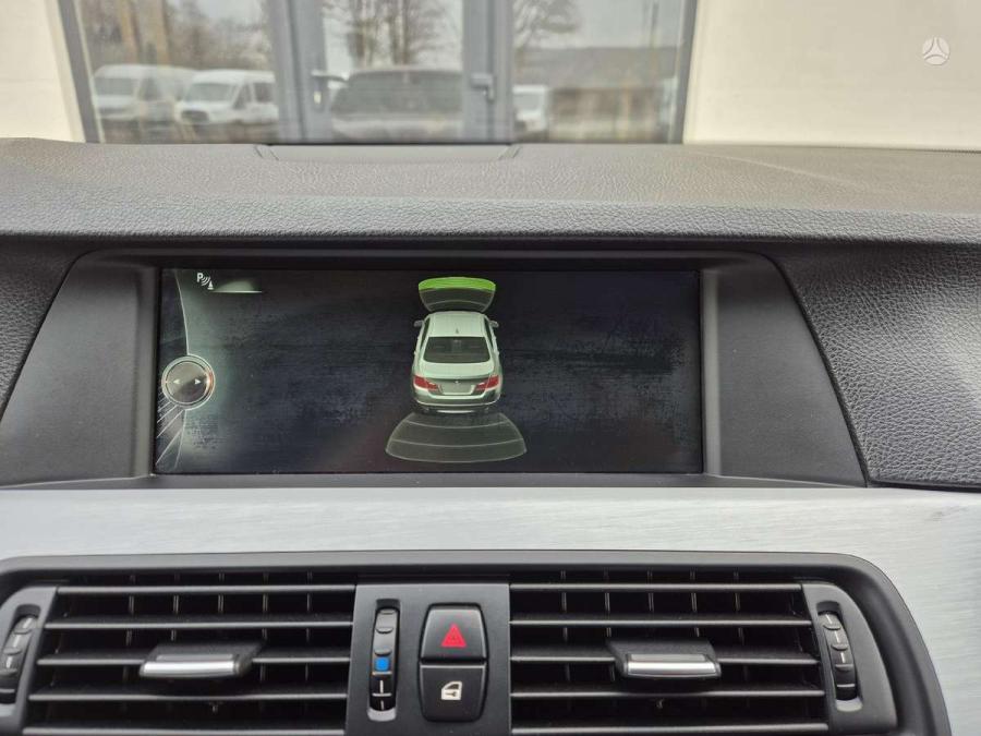 Zils BMW 520 2014 Marijampole, ar dzinēja tilpumu 2.00 L un nobraukumu 253 tūkst. km par 10000 €, foto 12 vietnē AUTOMOTO.COM.LV