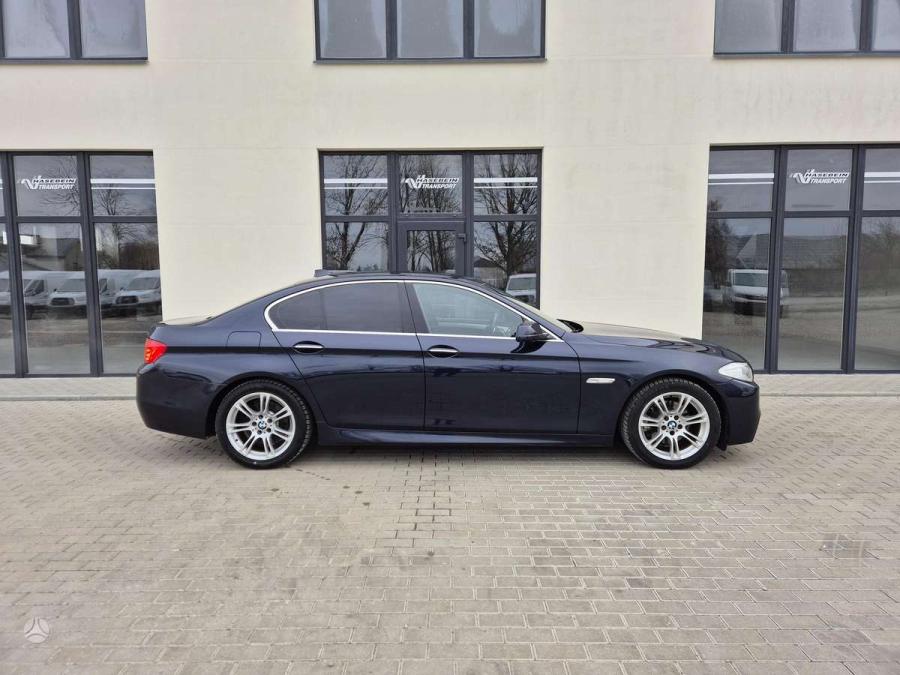 Blue BMW 520 2014 in Marijampole, with an engine capacity of 2.00 L and mileage of 254 thousand km for 9000 €, photo 8 on AUTOMOTO.COM.LV