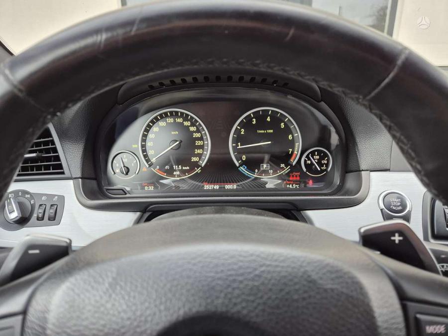 Blue BMW 520 2014 in Marijampole, with an engine capacity of 2.00 L and mileage of 254 thousand km for 9000 €, photo 15 on AUTOMOTO.COM.LV