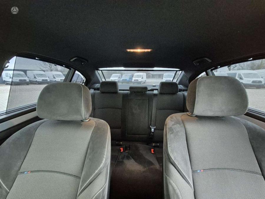 Blue BMW 520 2014 in Marijampole, with an engine capacity of 2.00 L and mileage of 254 thousand km for 9000 €, photo 21 on AUTOMOTO.COM.LV