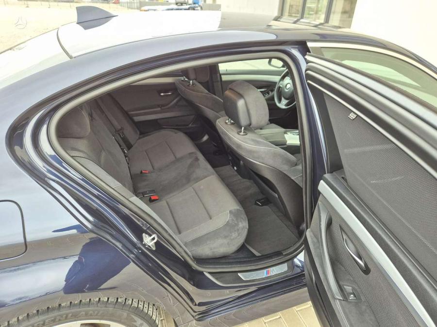 Blue BMW 520 2014 in Marijampole, with an engine capacity of 2.00 L and mileage of 254 thousand km for 9000 €, photo 22 on AUTOMOTO.COM.LV
