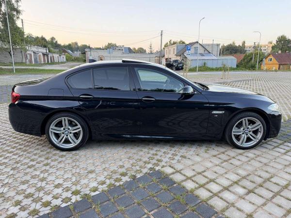 Blue BMW 520 2014 in Prienai, with an engine capacity of 2.00 L and mileage of 260 thousand km for 13299 €, photo 9 on AUTOMOTO.COM.LV