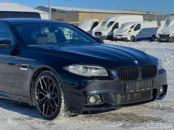 Blue BMW 520 2015 in Taurage, with an engine capacity of 2.00 L and mileage of 211 thousand km for 13200 €, photo 6 on AUTOMOTO.COM.LV