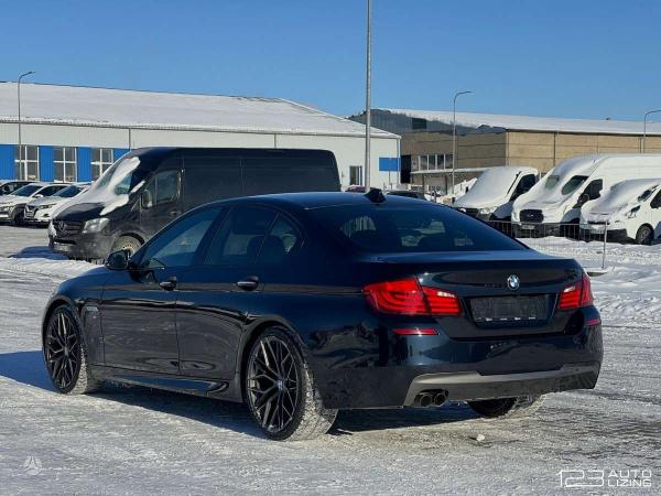 Blue BMW 520 2015 in Taurage, with an engine capacity of 2.00 L and mileage of 211 thousand km for 13200 €, photo 10 on AUTOMOTO.COM.LV