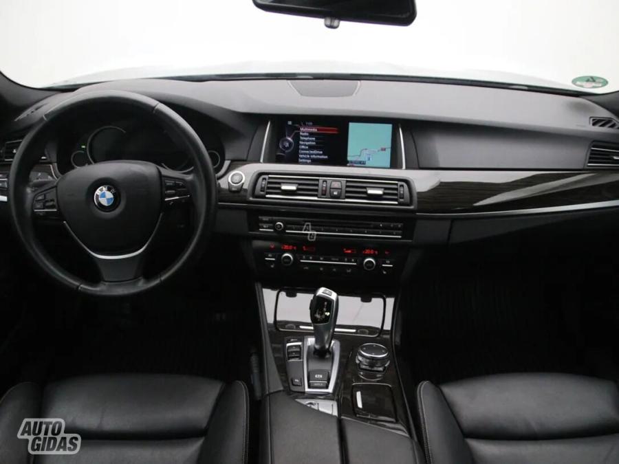 Zils BMW 520 2015 Viļņa, ar dzinēja tilpumu 2.00 L un nobraukumu 247 tūkst. km par 13399 €, foto 3 vietnē AUTOMOTO.COM.LV