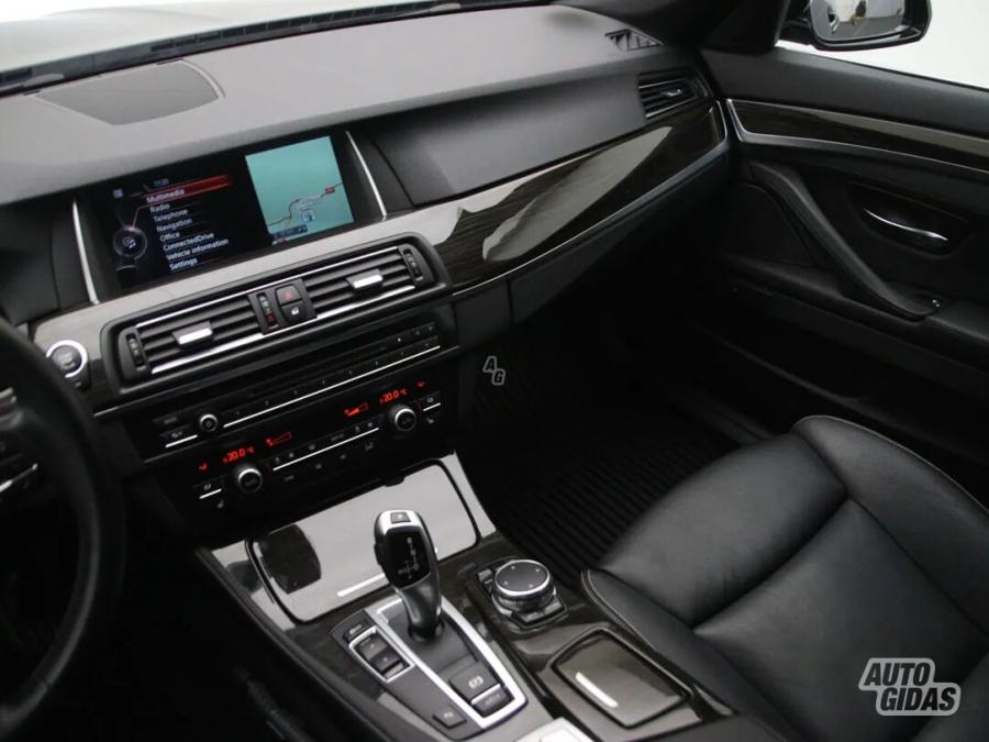 Zils BMW 520 2015 Viļņa, ar dzinēja tilpumu 2.00 L un nobraukumu 247 tūkst. km par 13399 €, foto 22 vietnē AUTOMOTO.COM.LV