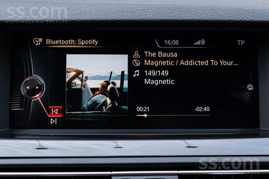 Blue BMW 520 2015 in Riga, with an engine capacity of 2.00 L and mileage of 153 thousand km for 14450 €, photo 12 on AUTOMOTO.COM.LV