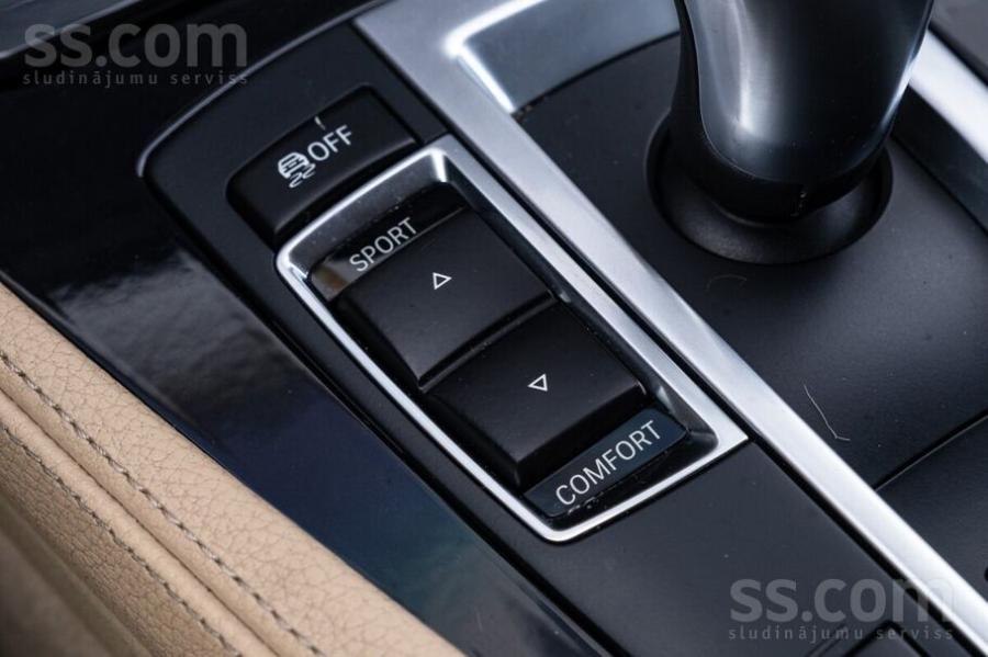 Blue BMW 520 2015 in Riga, with an engine capacity of 2.00 L and mileage of 153 thousand km for 14450 €, photo 15 on AUTOMOTO.COM.LV