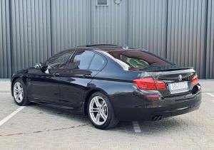 Blue BMW 520 2015 in Kaunas, with an engine capacity of 2.00 L and mileage of 240 thousand km for 14900 €, photo 8 on AUTOMOTO.COM.LV