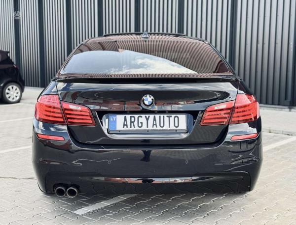Blue BMW 520 2015 in Kaunas, with an engine capacity of 2.00 L and mileage of 240 thousand km for 14900 €, photo 9 on AUTOMOTO.COM.LV