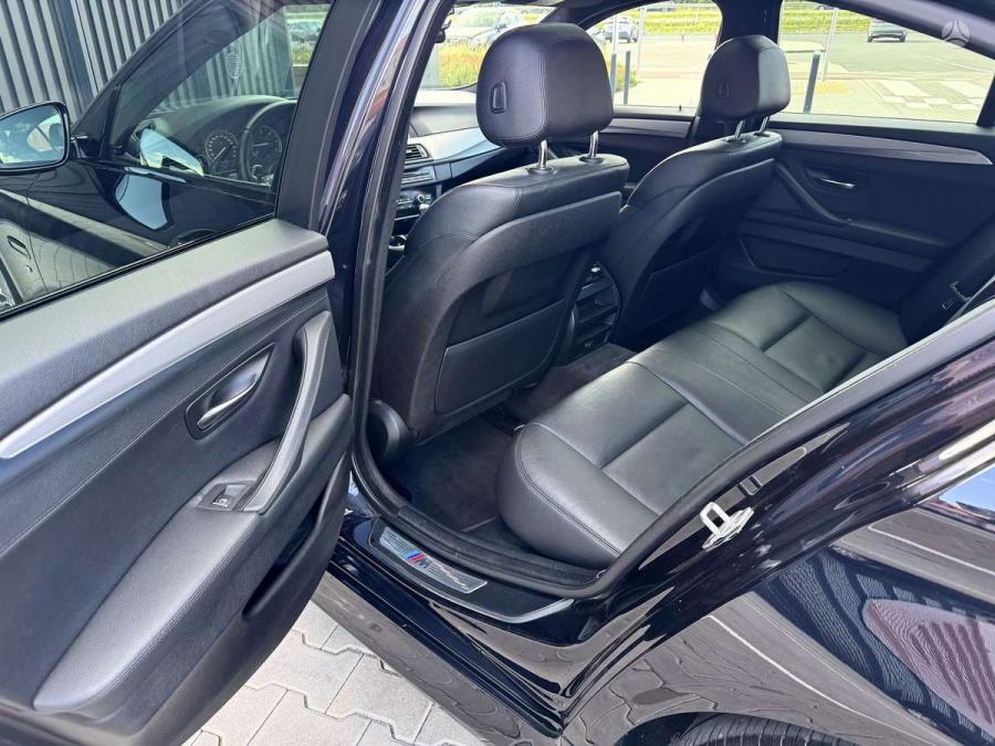 Blue BMW 520 2015 in Kaunas, with an engine capacity of 2.00 L and mileage of 240 thousand km for 14900 €, photo 16 on AUTOMOTO.COM.LV