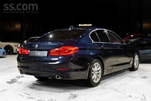 Blue BMW 520 2017 in Riga, with an engine capacity of 2.00 L and mileage of 95 thousand km for 23380 €, photo 4 on AUTOMOTO.COM.LV