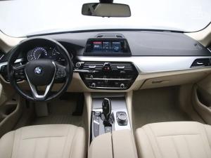 Blue BMW 520 2017 in Vilnius, with an engine capacity of 2.00 L and mileage of 230 thousand km for 18199 €, photo 2 on AUTOMOTO.COM.LV