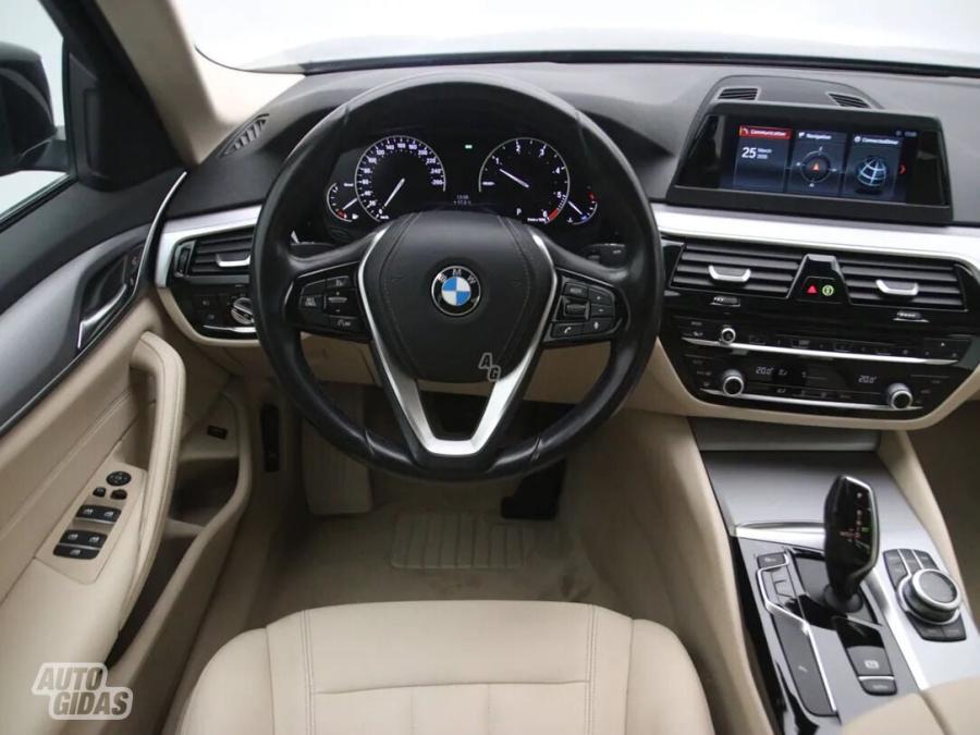 Blue BMW 520 2017 in Vilnius, with an engine capacity of 2.00 L and mileage of 230 thousand km for 18199 €, photo 17 on AUTOMOTO.COM.LV