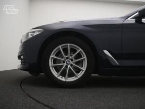 Blue BMW 520 2017 in Vilnius, with an engine capacity of 2.00 L and mileage of 230 thousand km for 18199 €, photo 28 on AUTOMOTO.COM.LV