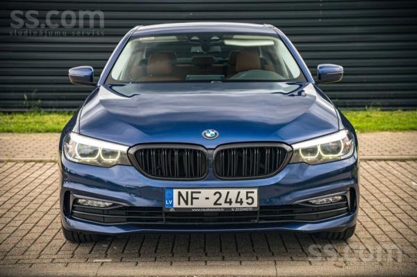 Blue BMW 520 2017 in Riga, with an engine capacity of 2.00 L and mileage of 271 thousand km for 16990 €, photo 2 on AUTOMOTO.COM.LV