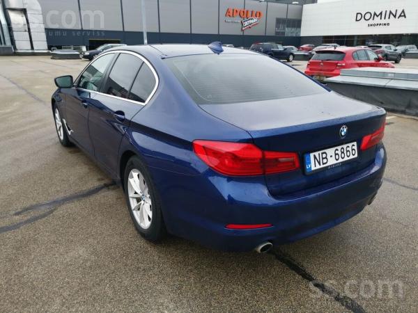 Blue BMW 520 2017 in Riga, with an engine capacity of 2.00 L and mileage of 180 thousand km for 19500 €, photo 4 on AUTOMOTO.COM.LV