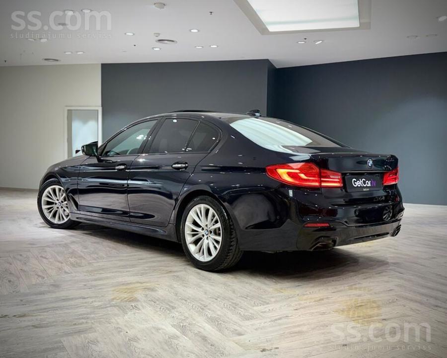 Blue BMW 520 2017 in Riga, with an engine capacity of 2.00 L and mileage of 125 thousand km for 20800 €, photo 6 on AUTOMOTO.COM.LV