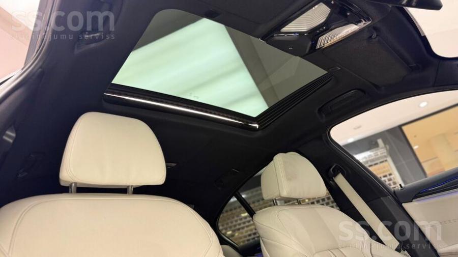 Blue BMW 520 2017 in Riga, with an engine capacity of 2.00 L and mileage of 125 thousand km for 20800 €, photo 10 on AUTOMOTO.COM.LV