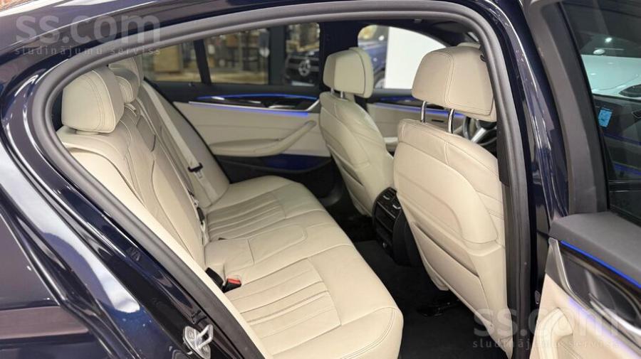 Blue BMW 520 2017 in Riga, with an engine capacity of 2.00 L and mileage of 125 thousand km for 20800 €, photo 12 on AUTOMOTO.COM.LV