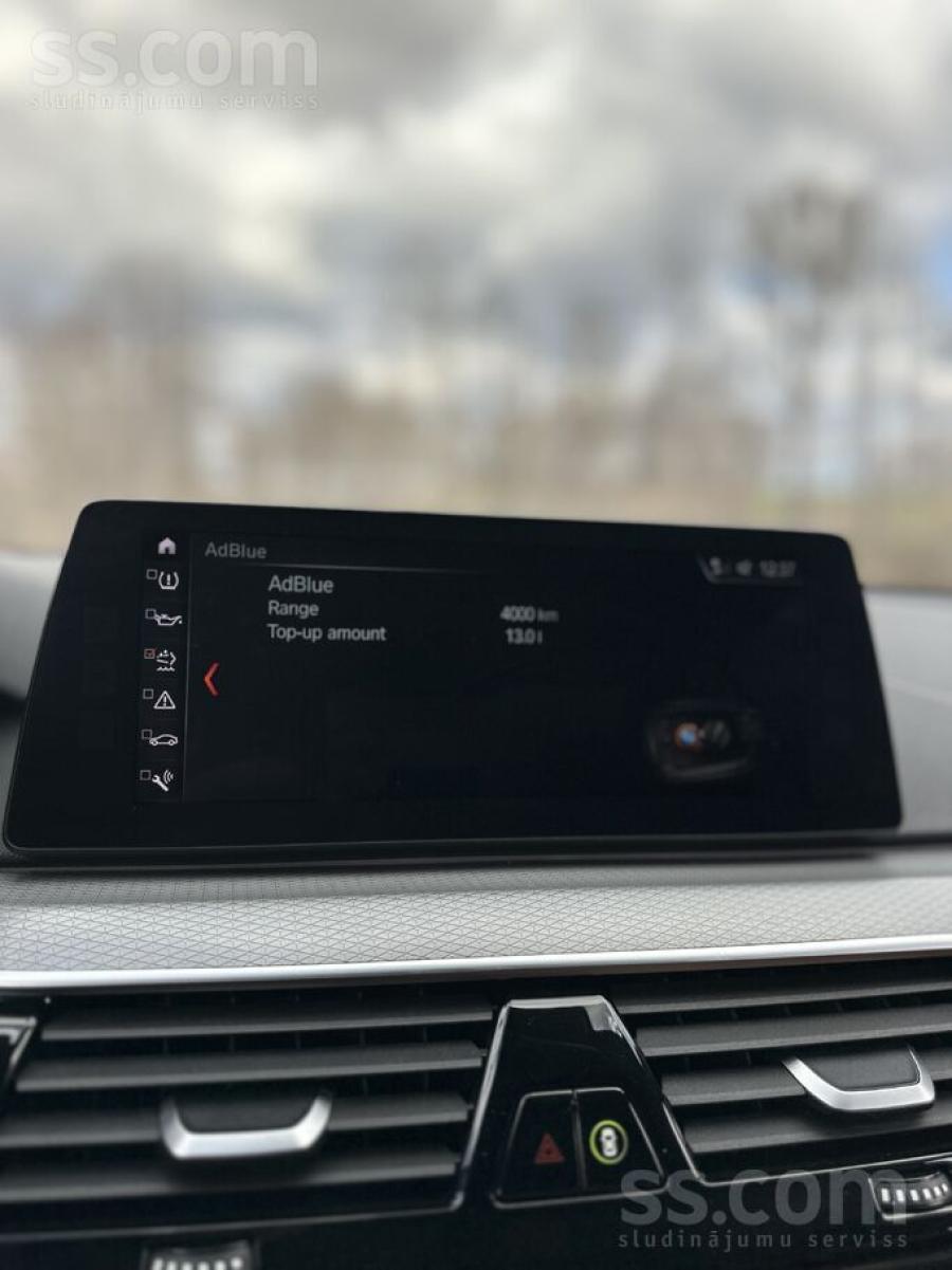 Blue BMW 520 2017 in Bauska, with an engine capacity of 2.00 L and mileage of 209 thousand km for 20500 €, photo 26 on AUTOMOTO.COM.LV