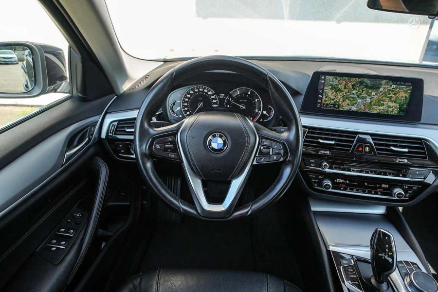 Blue BMW 520 2017 in Marijampole, with an engine capacity of 2.00 L and mileage of 104 thousand km for 16950 €, photo 18 on AUTOMOTO.COM.LV