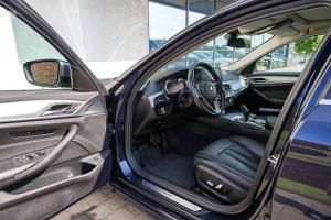 Blue BMW 520 2017 in Marijampole, with an engine capacity of 2.00 L and mileage of 104 thousand km for 16950 €, photo 27 on AUTOMOTO.COM.LV
