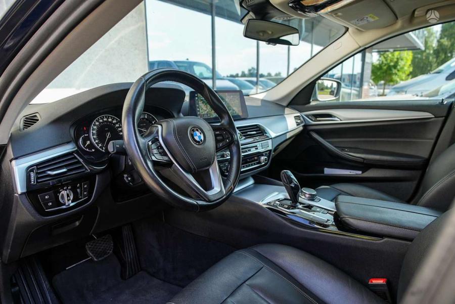 Blue BMW 520 2017 in Marijampole, with an engine capacity of 2.00 L and mileage of 104 thousand km for 16950 €, photo 28 on AUTOMOTO.COM.LV