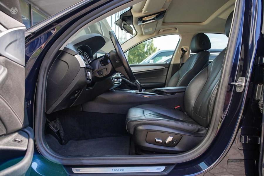 Blue BMW 520 2017 in Marijampole, with an engine capacity of 2.00 L and mileage of 104 thousand km for 16950 €, photo 29 on AUTOMOTO.COM.LV