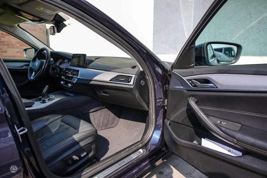 Blue BMW 520 2017 in Marijampole, with an engine capacity of 2.00 L and mileage of 104 thousand km for 16950 €, photo 38 on AUTOMOTO.COM.LV