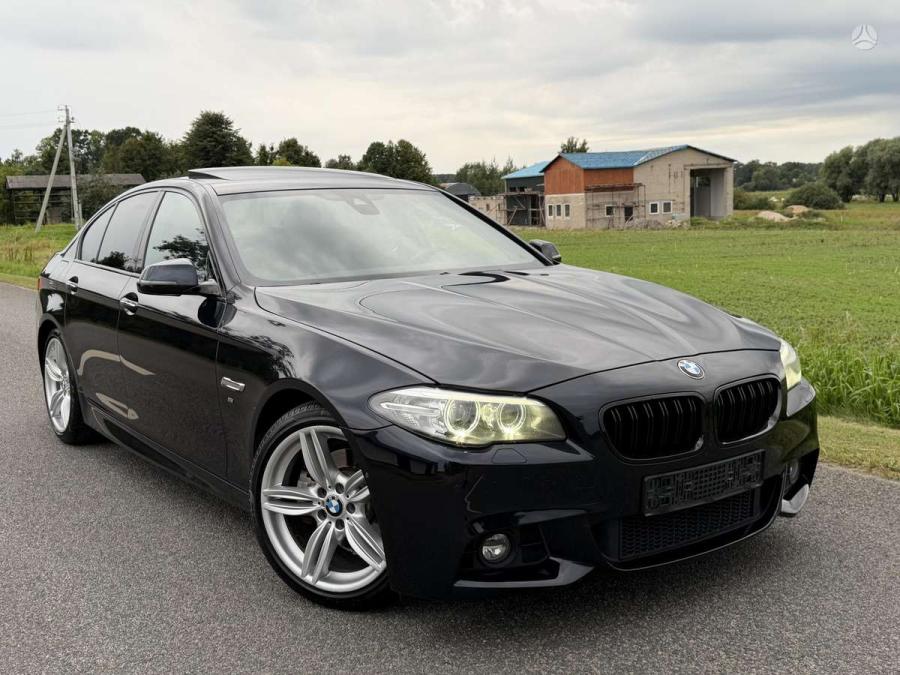 Blue BMW 520 2017 in Prienai, with an engine capacity of 2.00 L and mileage of 270 thousand km for 11900 €, photo 1 on AUTOMOTO.COM.LV