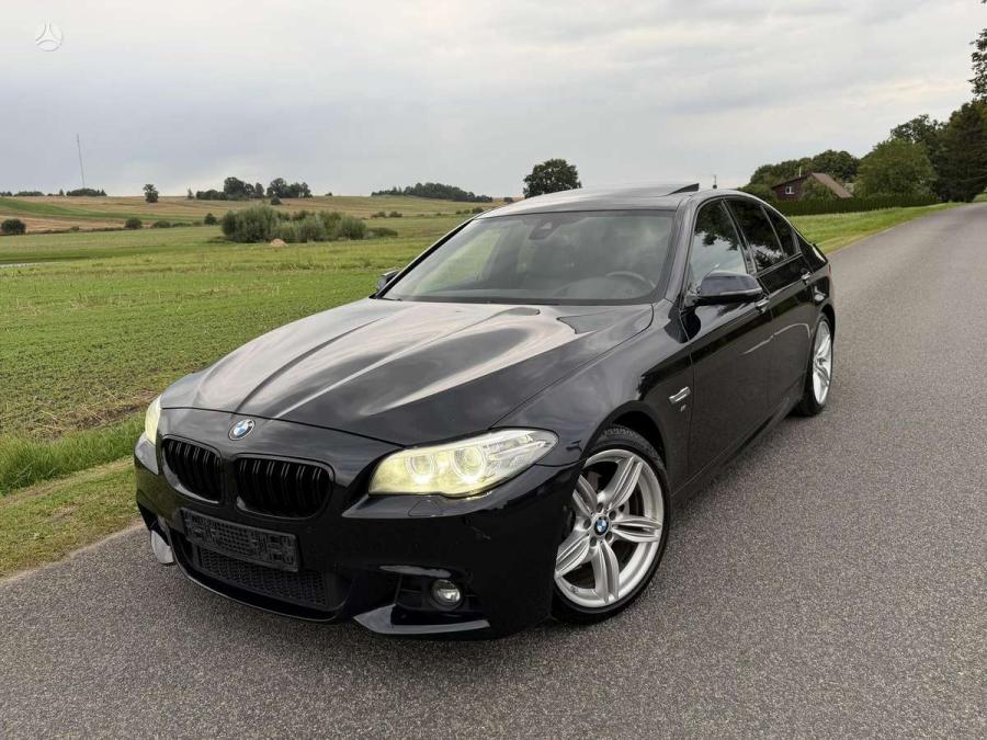 Blue BMW 520 2017 in Prienai, with an engine capacity of 2.00 L and mileage of 270 thousand km for 11900 €, photo 3 on AUTOMOTO.COM.LV