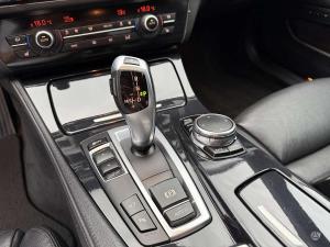 Blue BMW 520 2017 in Prienai, with an engine capacity of 2.00 L and mileage of 270 thousand km for 11900 €, photo 18 on AUTOMOTO.COM.LV