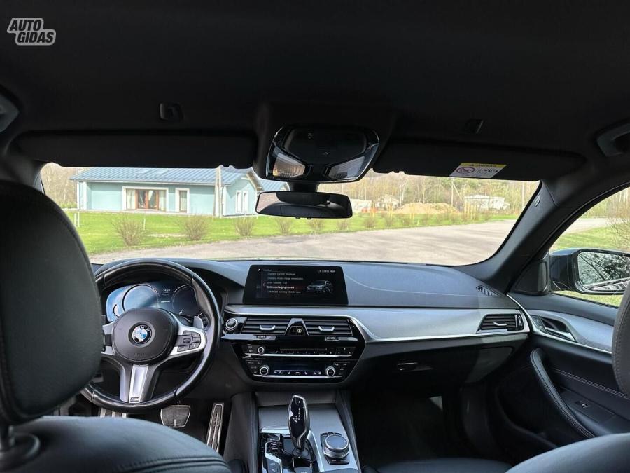 Blue BMW 520 2018 in Kupiskis, with an engine capacity of 2.00 L and mileage of 83 thousand km for 22500 €, photo 10 on AUTOMOTO.COM.LV